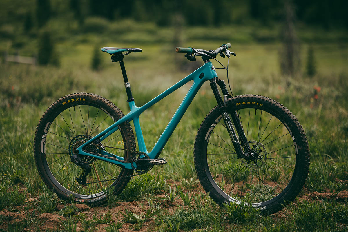Crece la familia Yeti ARC de 2021 con las Turq y Carbon Series | MTB Pro