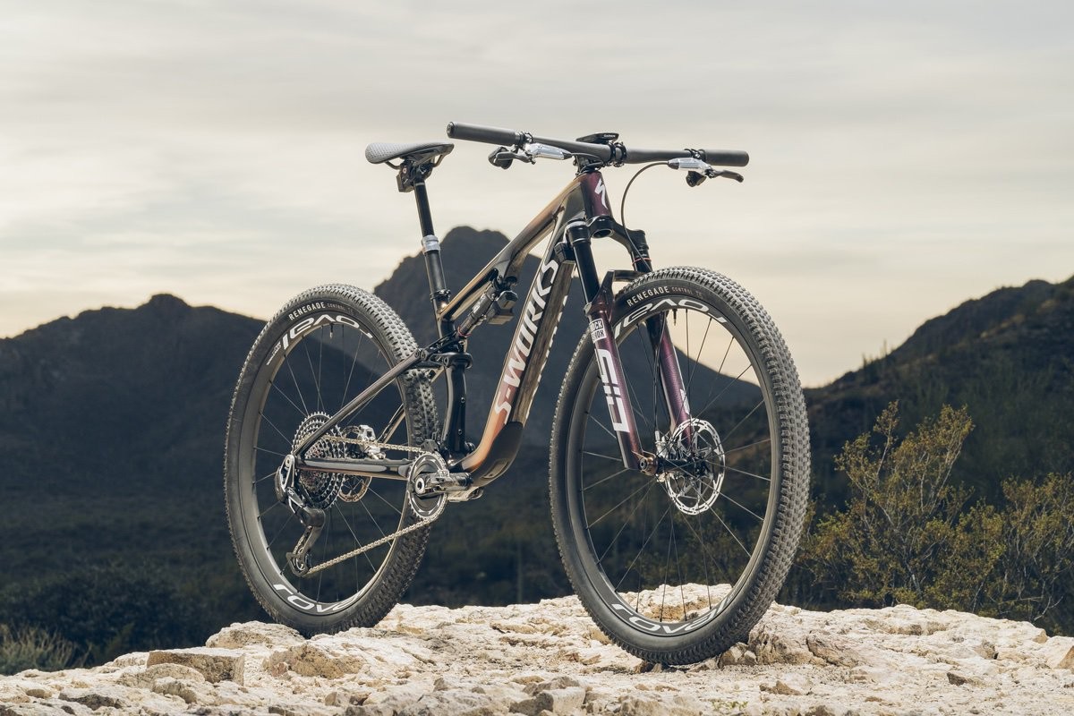 Nuevas Specialized Epic 8: 120/120 mm de recorrido, sin Brain y con una ...
