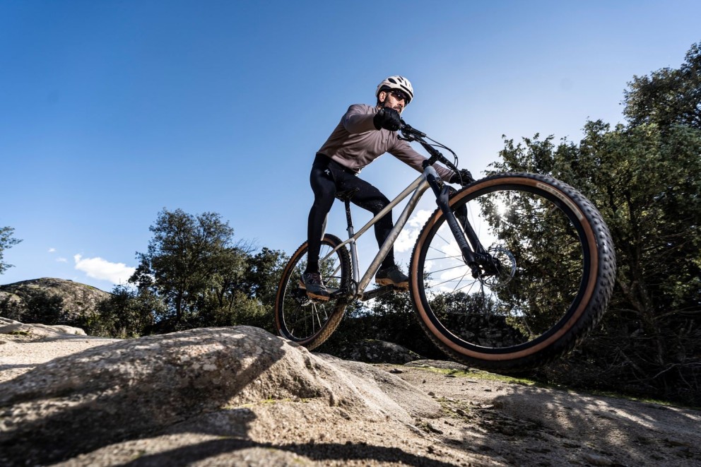 Test MTB: Probamos la Specialized Chisel Comp: la excelencia en ...